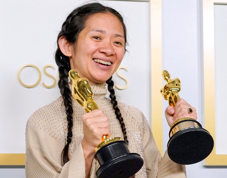 China censura el histórico éxito de Chloé Zhao en los Oscar 2021 ... China censura el histórico éxito de Chloé Zhao en los Oscar 2021 ...
